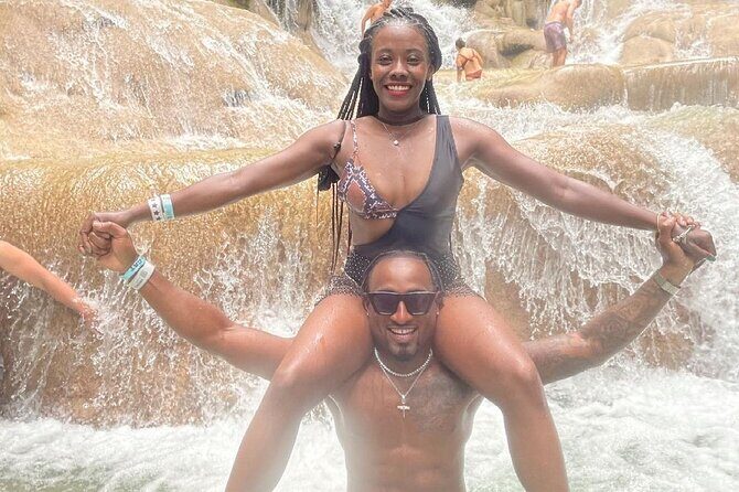 Bob Marley Mausoleum & Dunns River Falls Private Tour - Discovering the Tour: A Detailed Look