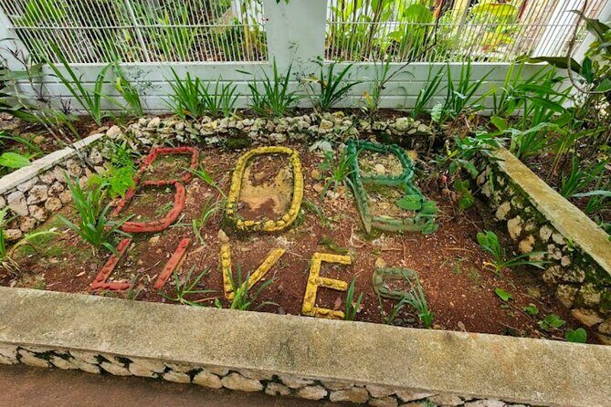 Bob Marley Mausoleum - Nine Mile Private Tour Ocho Rios Jamaica - Key Points