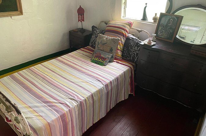 Bob Marley's Nine Mile Mausoleum Tour (Complimentary Rum Punch) - Who Should Book This Tour?