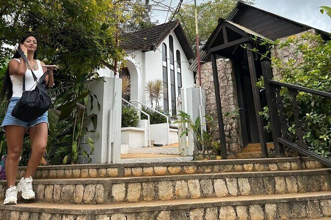 Bob Marley's Nine Mile Tour with Admission from Montego Bay - Authentic Experiences: What Travelers Are Saying