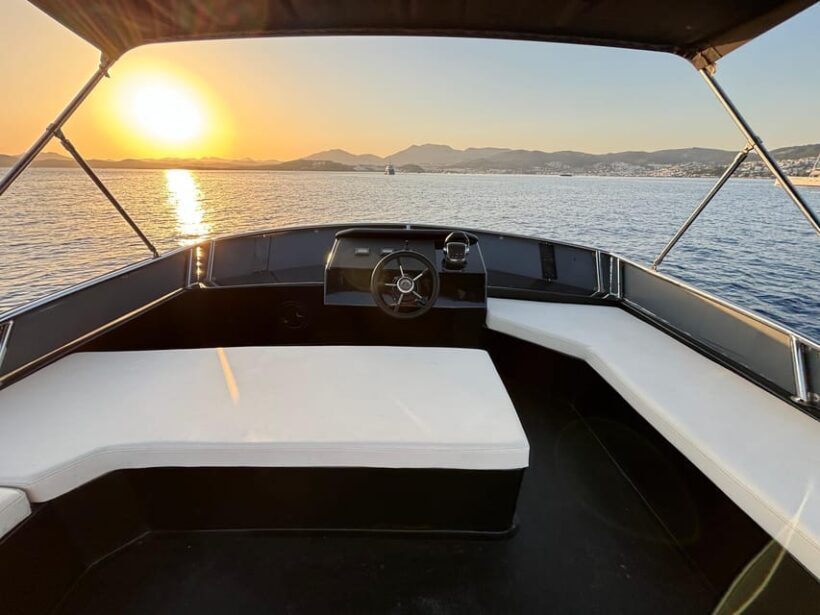 Bodrum Boat Tour: Bodrum Sunset Tour with Jet Black Yacht - Key Points