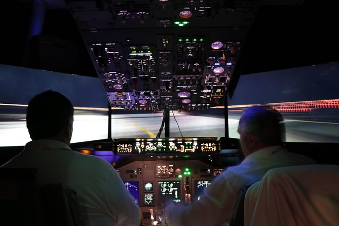 Boeing 737 Flight Simulator Experience - Authenticity and Realism: Why It Matters