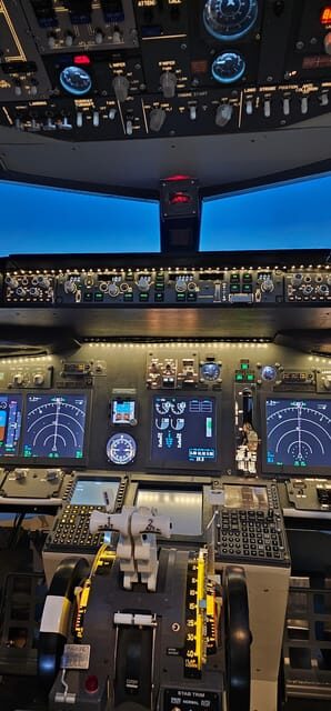 Boeing B737 flight simulator Frankfurt Airport - The Practical Side – What Travelers Should Know