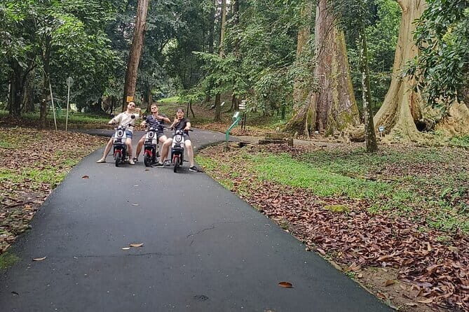 Bogor Botanical Garden, City and Miniature Park in Heritage - Who Is This Tour Best For?