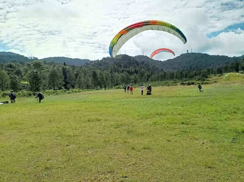 Bogor/West Java: Paragliding With Pilot - A Closer Look at Bogor/West Java’s Paragliding Adventure