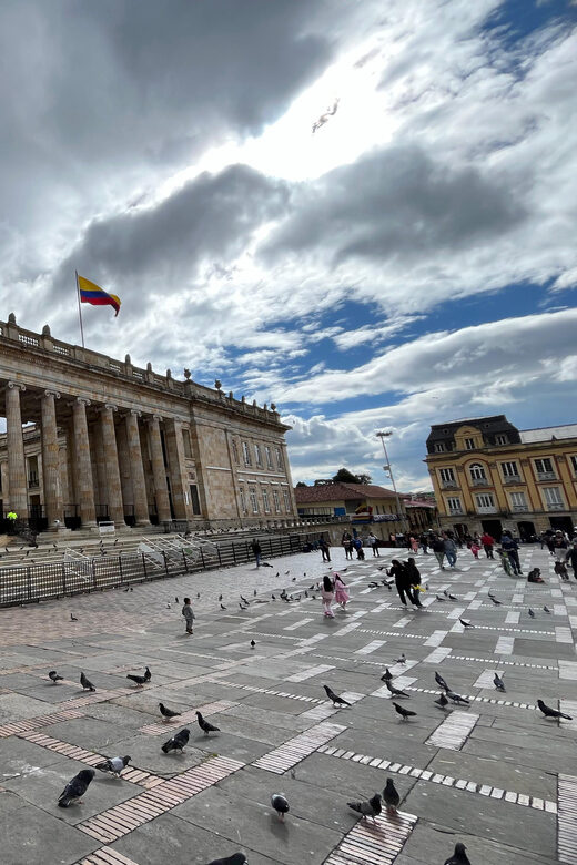 BOGOTA: City Tour, Monserrate, Gold Museum, Botero Museum, Plaza Bolívar - Authenticity and Practical Tips