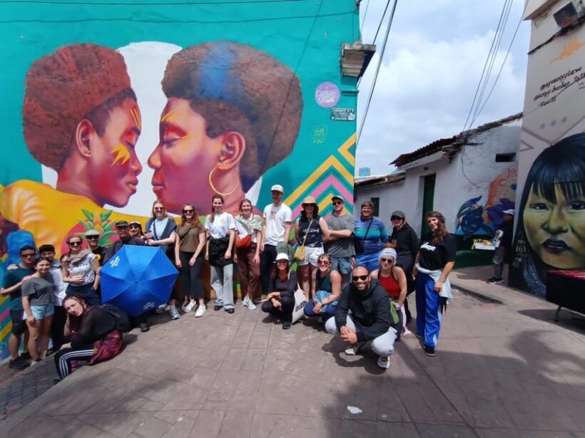 Bogotá: Graffiti Tour el mejor recorrido de arte urbano - Accessibility and Practical Information