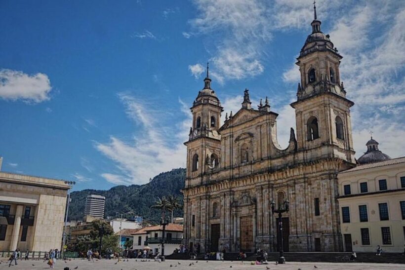 Bogotá: Guided La Candelaria Walking Tour - Key Points