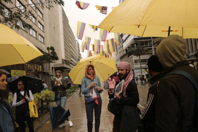 Bogotá: Guided La Candelaria Walking Tour - Tasting Colombian Flavors