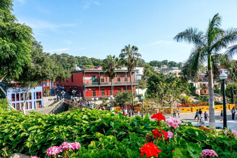 Bohemian tour of Barranco with dinner - The Sum Up
