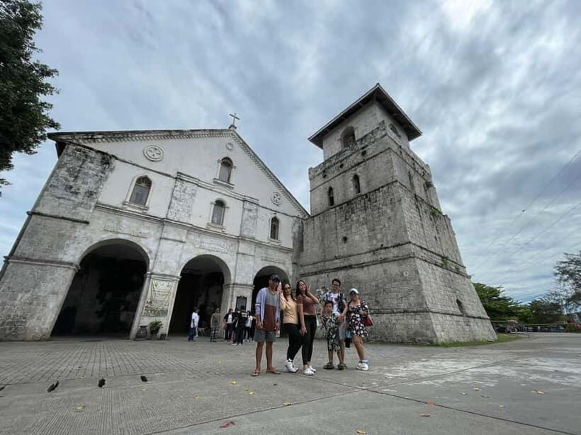 Bohol: Chocolate Hills, Tarsiers, & Loboc River Tour - FAQs