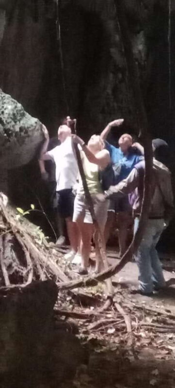 Bokor national park. Pepper farm .lake & Kep Crab market - Timing and Group Size