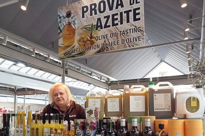 Bolhão Market Guided Food Tour - The Role of the Tour Guide