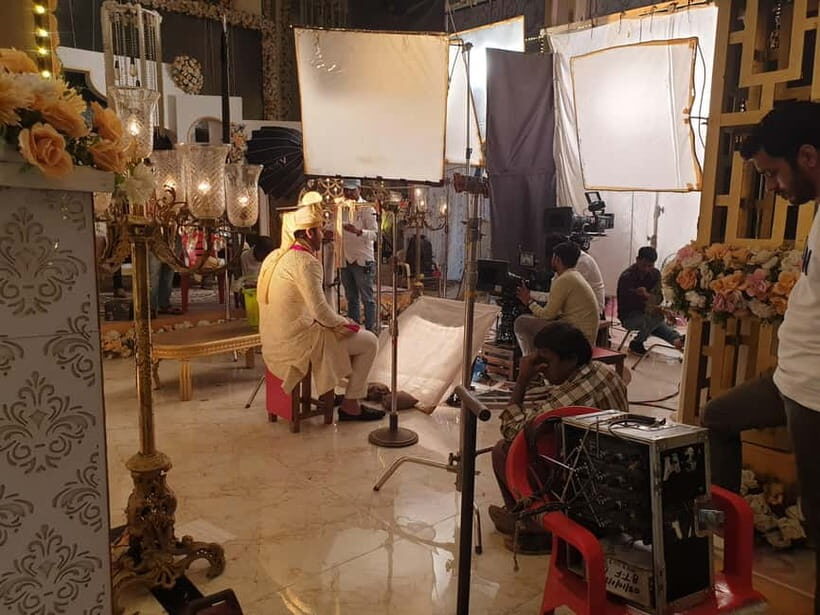Bollywood Sightseeing and Celebrity Home Tour by Private Car - The Sum Up