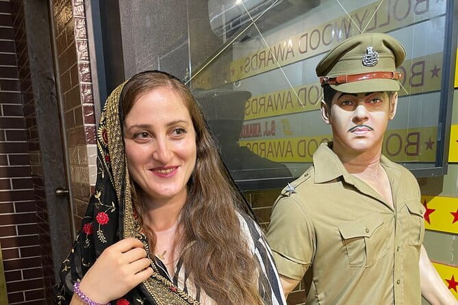 Bollywood Sightseeing and Celebrity Homes Tour by Private Car - Stop 2: SJ Studio and Entertainment Ltd — Behind the Scenes