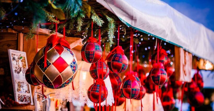 Bologna: 2-Hour Private Local's Christmas - A Fresh Approach to Bologna’s Highlights