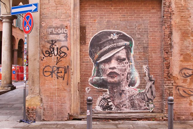 Bologna Custom Private Tours by Locals, Off-the-Beaten-Path - Experiencing Bolognas Local Culture and Cuisine Through Personalized Tours