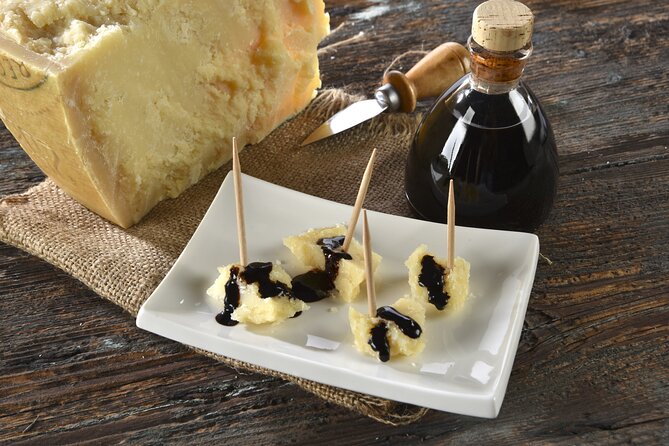 Bologna Food Tasting Box- Audio Guided Tour With Food Tasting - Positive Customer Experiences