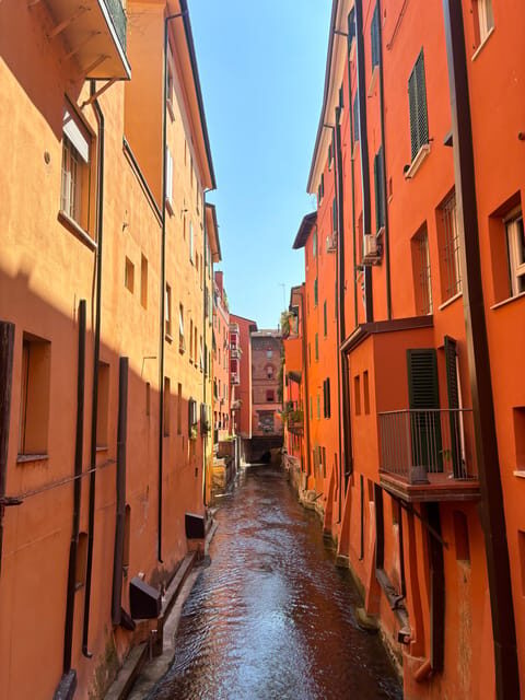 Bologna Foodie Walking Tour - Exploring Bologna with Food and Culture: A Detailed Breakdown