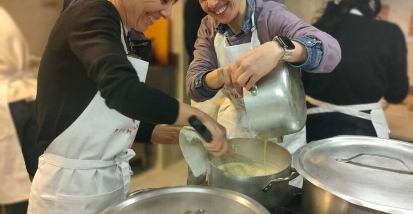 Bologna Forlì: cooking class, home-made pasta, with dinner - Key Points