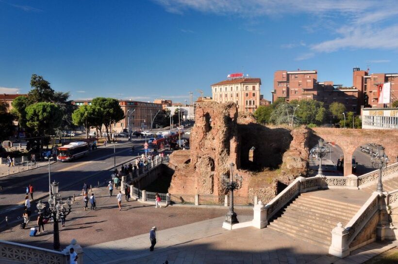 Bologna: Guided Architecture Walking Tour - An In-Depth Look at the Tour Experience