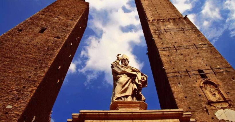 Bologna: Guided Walking Tour - Exploring Bologna’s Historic Heart