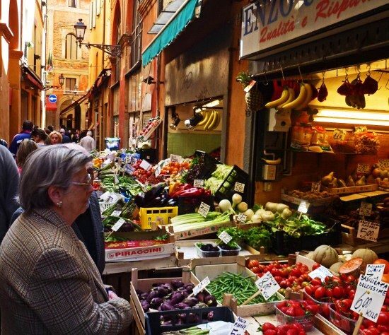 Bologna: Guided Walking Tour - Food, Market, and Local Flavor
