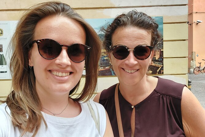 Bologna Hidden Gems Exploration Game and Self-Guided Tour - Exploring Bolognas Medieval Charm