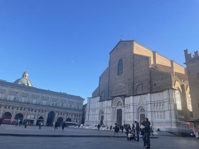 Bologna: Historical Highlights Walking Tour with Local Guide - Who Will Benefit Most from This Tour?