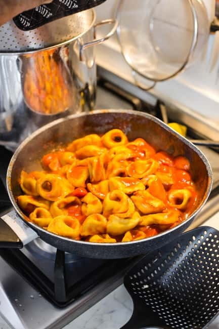 Bologna: In-Home Italian Pasta Making Workshop with Wine - The Itinerary Breakdown