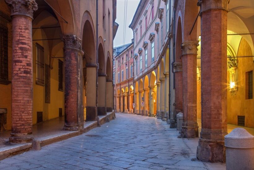 Bologna: Kid-friendly Guided Tour of the City Highlights - Discovering Bologna Through Its Highlights