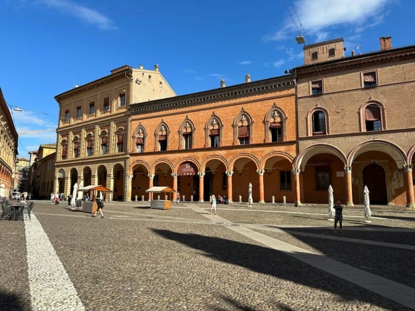 Bologna: Walking Food Tour and Highlights with a Local Guide - Authenticity and Local Flavor at the Heart of Bologna