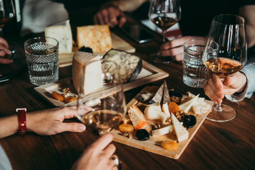 Bologna: Wine Tasting Tour in One of the Oldest Inns - Overview of the Experience