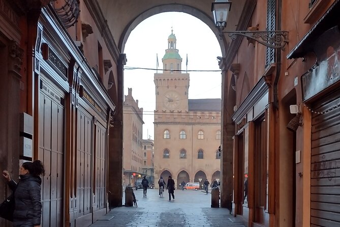 Bologna's Ancient and Recent History: A Self-Guided Audio Tour - A Deep Dive into Bologna’s Self-Guided Tour: What to Expect