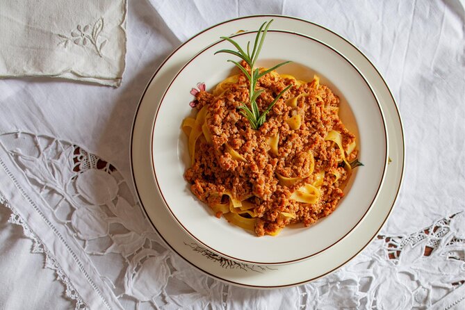 Bolognese Cooking Class with Margherita in the Historic Center - FAQ