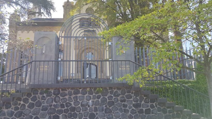 Bonn: 24-Hour Hop-On Hop-Off Sightseeing Bus Ticket - FAQ