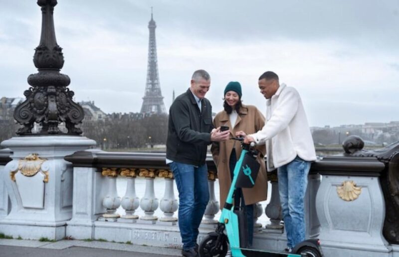 Book a local friend & explore Paris! - FAQs