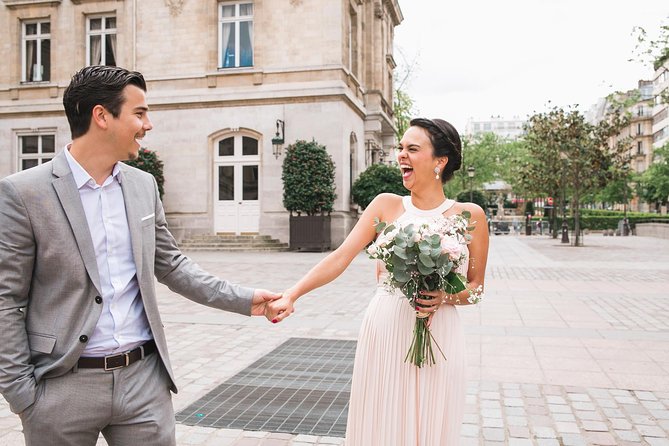 Book Exclusive Eiffel Tower Photoshoot Parisian Photographer - Whats Included in Your Photoshoot