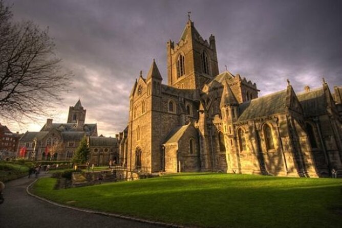 Book of Kells, Dublin Castle, Christ Church Cathedral Tour - Included Experiences