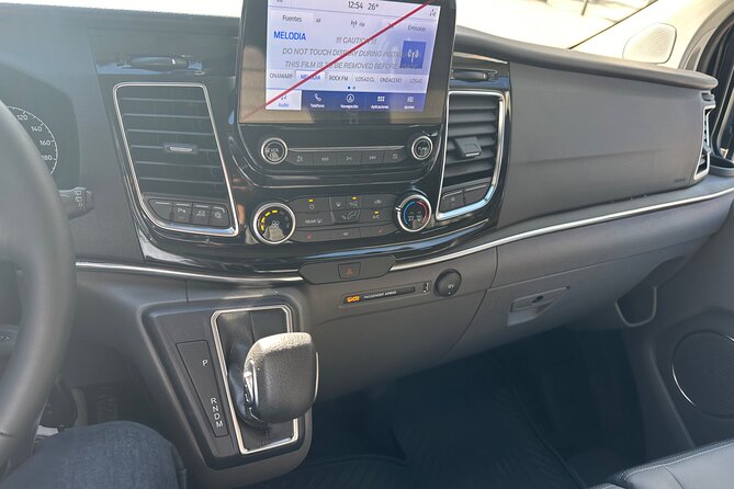 Book Private transfer from Barcelona airport to City - FAQ