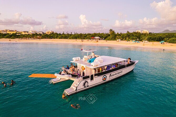 Boomerang's Best of St. Martin/Maarten: Swim with Turtles - Food and Drinks: A Tasty Highlight