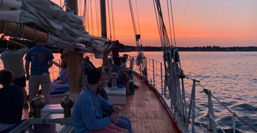 Boothbay Harbor: Schooner Apple Jack Sunset Sailing Cruise - The Experience of the Crew and Atmosphere