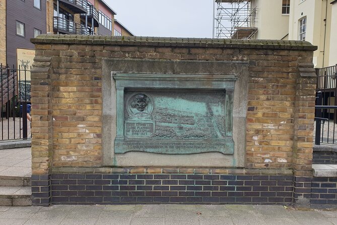 Booze, Brothels & The Bard: A Walking Tour of London's Bawdy Borough - The Experience: What Sets It Apart