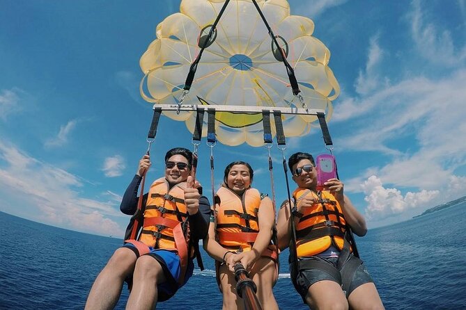Boracay Parasailing Experience - Key Points
