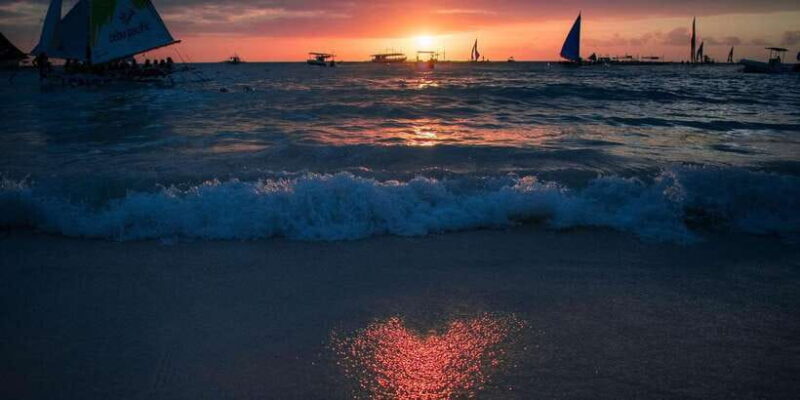 Boracay: Paraw Sailing with Photos - What Reviews Tell Us