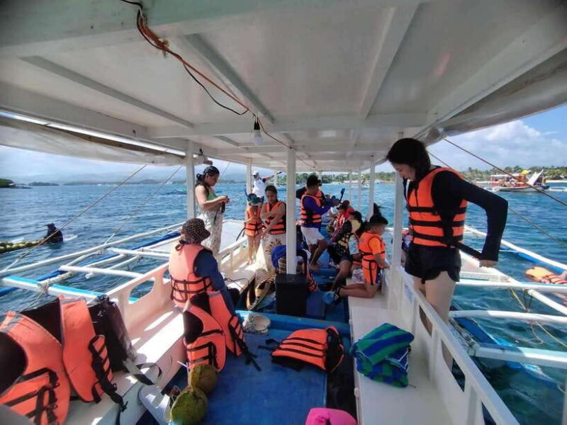 Boracay: Private Island Hopping and Lunch with Seaview - Practical Details and Tips