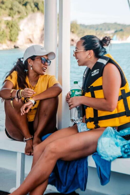 Boracay: Sunset Cruise Boat Party by Haqqy Life - Key Points