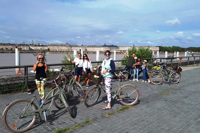 Bordeaux Bike Tour the Best of Bordeaux - Discovering Bordeauxs Rich History