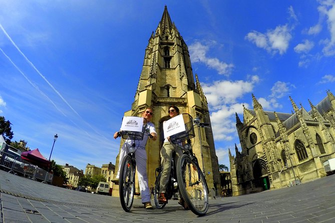 Bordeaux Essentials Sightseeing Bike Tour With a Local Guide - What to Expect on the Bike Ride
