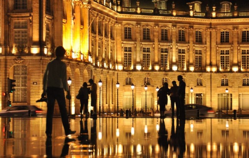 Bordeaux: Exclusive Private Guided Walking Tour - Who Should Consider This Tour?